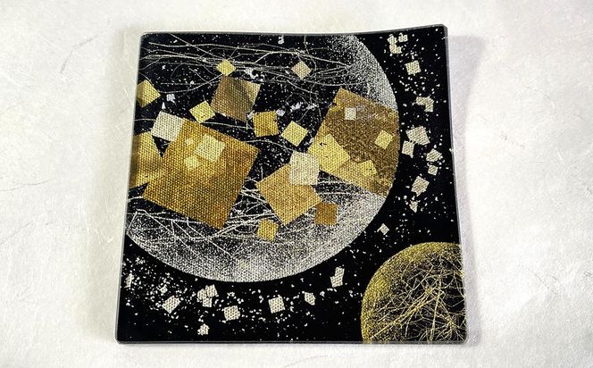 【金彩工芸山田】金彩友禅ガラスの器 和菓子皿 双子月（赤黒） 261009_B-QM02（京都府京都市） | ふるさと納税サイト「ふるさとプレミアム」