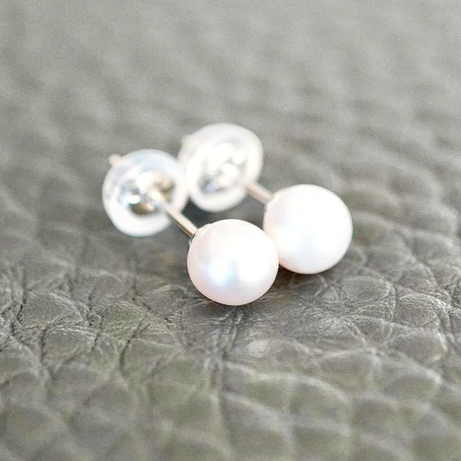 K14WG ホワイトゴールド 本真珠 パール (5mm) ピアス 保証書付 KO-0049 SWAD065（山梨県昭和町） | ふるさと納税サイト「ふるさとプレミアム」